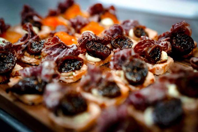 Cocktail Canapes • CHEFIN Inc.